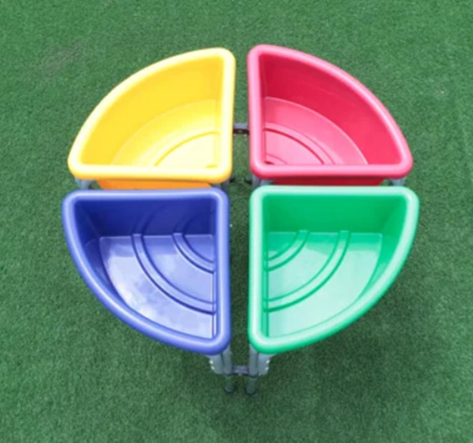 Gioco Acqua e Sabbia PE30054 || Dimensione Comunità s.r.l. Gioco Acqua e Sabbia PE30054 || Dimensione Comunità s.r.l.